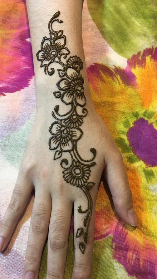 Henna Class 2 - Basic Floral Design (2 Hours) – SyraSkins Pte. Ltd.